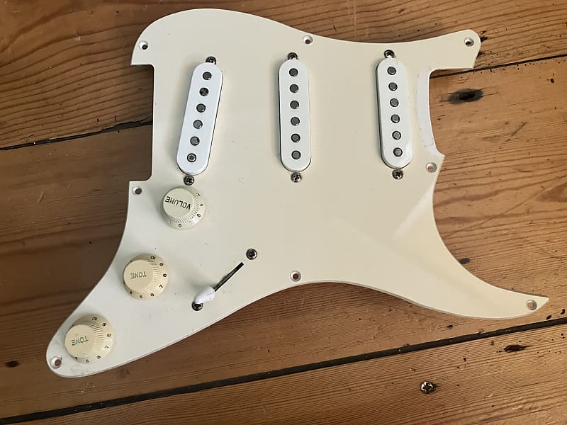 Fender Squier Strat Stratocaster Guitar Loaded Scratchplate | Reverb