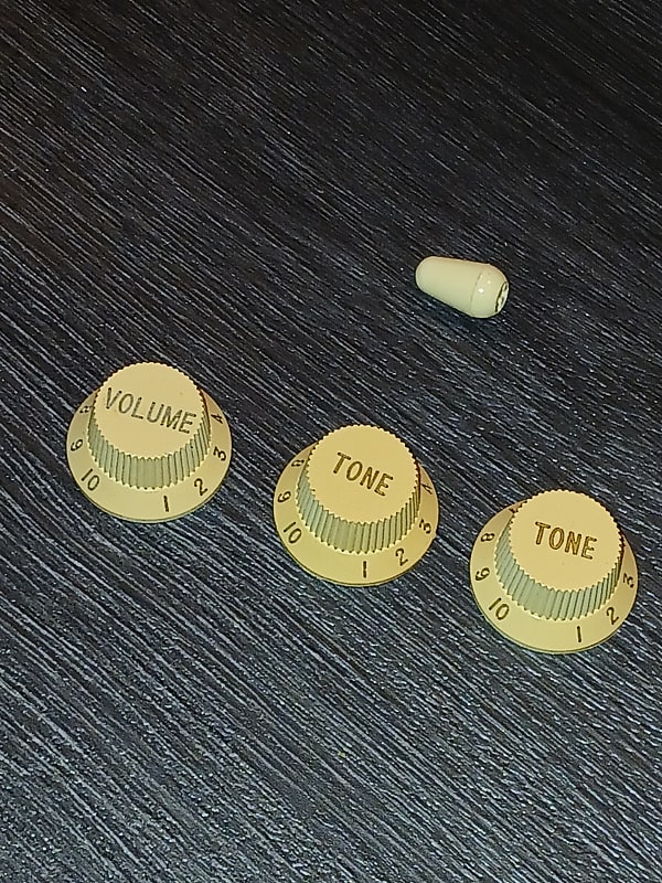 Fender Stratocaster Knobs (3) | Reverb