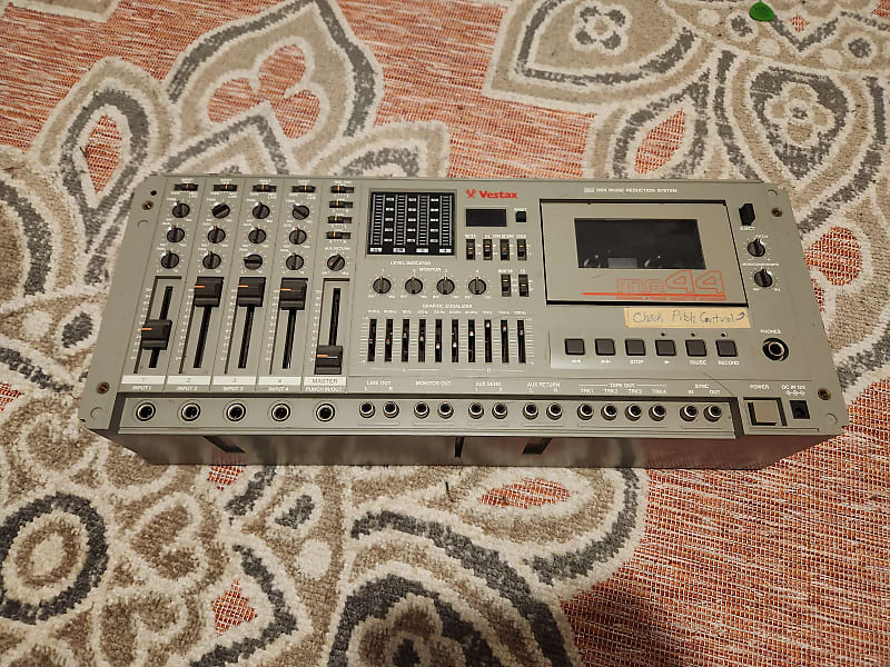 Vestax MR-44 | Reverb
