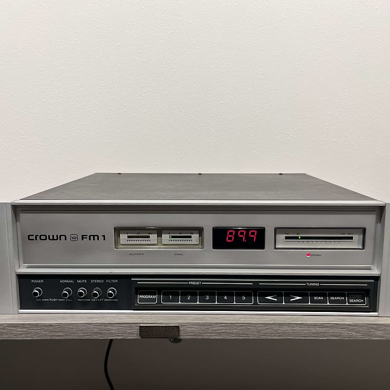 Crown FM-1 Digital FM Tuner | Reverb