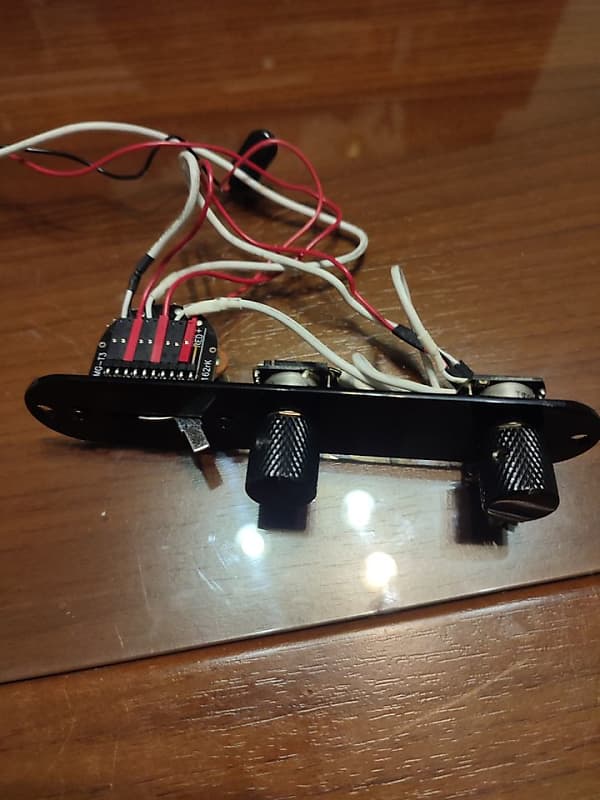 EMG Electronics 2016 | Reverb