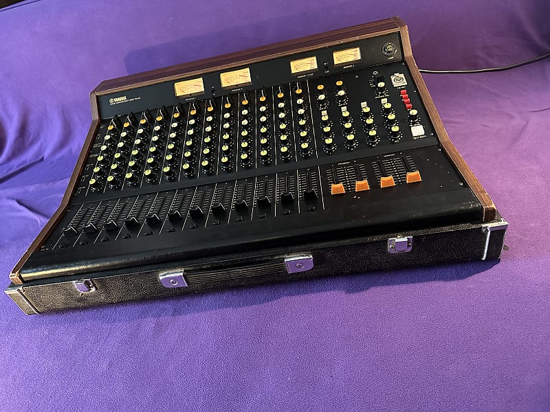 Yamaha PM-700 "JapaNeve". Small PM1000, PM2000. Excellent | Reverb