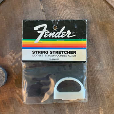 Fender String Stretcher 99-0598-000 Early '80's - White | Reverb