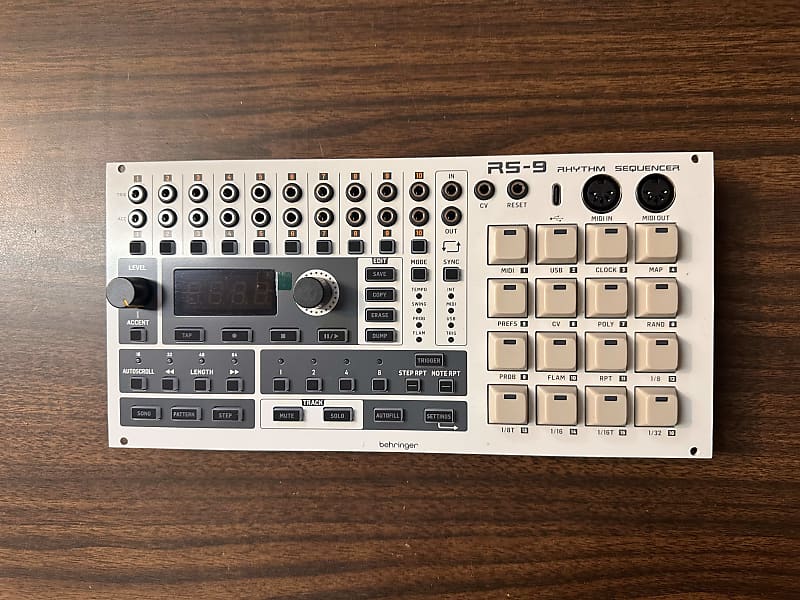 Behringer RS 9 eurorack sequencer 909 | Reverb