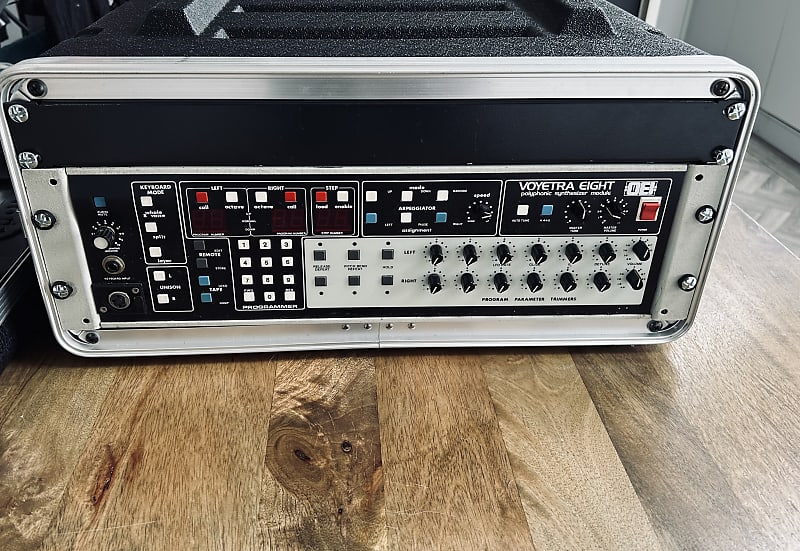 Octave-Plateau Voyetra 8 1980s - Original | Reverb