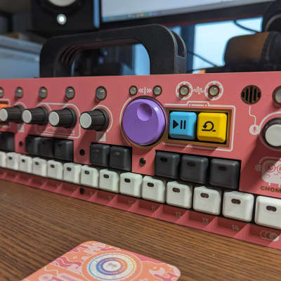 Chompi Club CHOMPI Sampler 2023 - Gold and Pink | Reverb