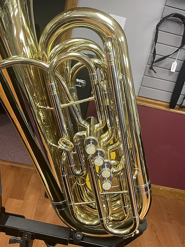 Eastman EBB226 BBb Tuba w/ Hard Case | Reverb