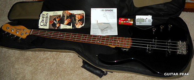 Godin Freeway 4 Bass USA/Canada Made with Deluxe Gig Bag & | Reverb