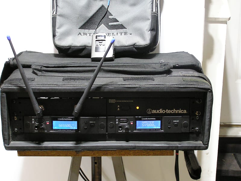 Audio-Technica duel AEW-4100/ATW-DA49 wireless microphone | Reverb