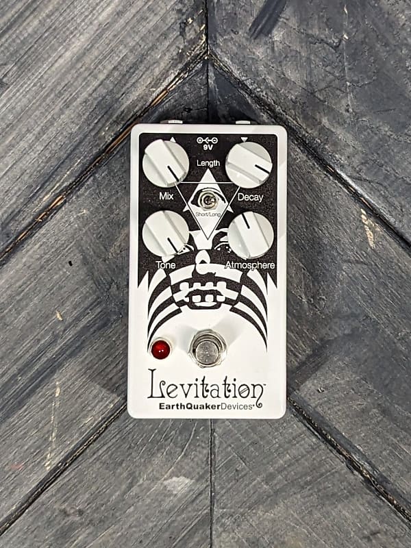 Earthquaker Devices Levitation Reverberation Machine V2 | Reverb