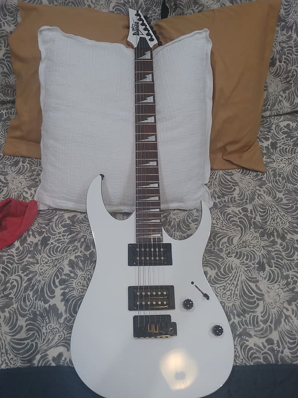 Ibanez GRG120 2017 White w/ setup | Reverb