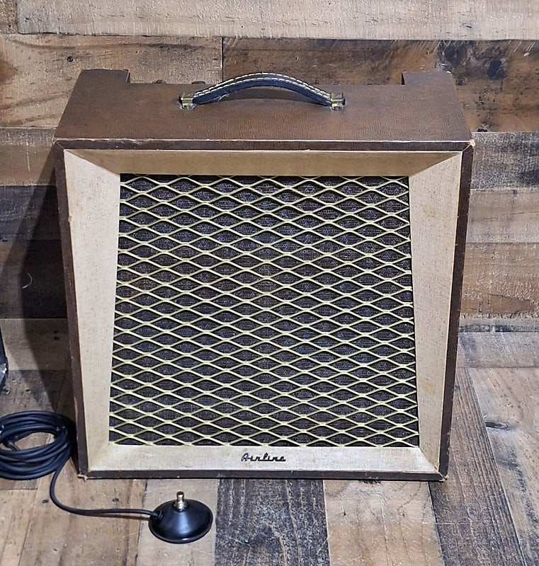 1959 Airline Model 8514 2X8" Tube Amp W/ Tremolo | Reverb