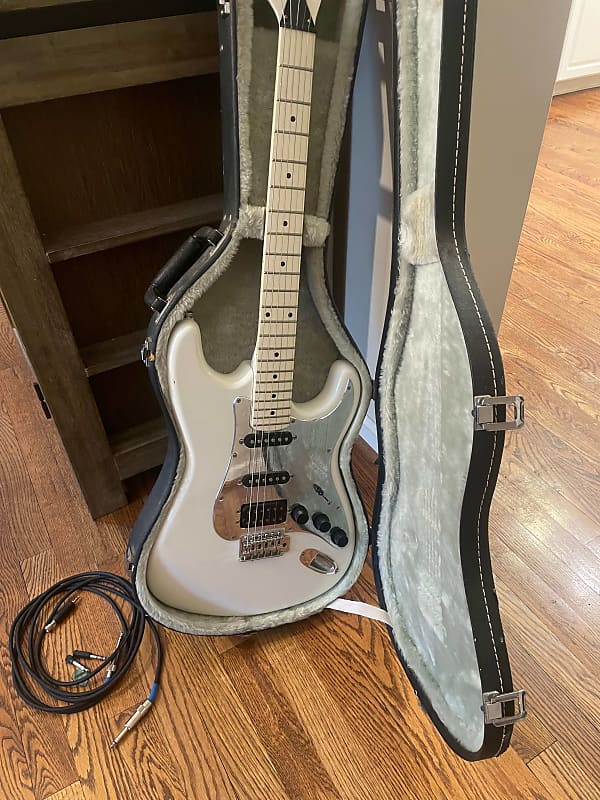 Dean Z Signature Super Strat 1980s - White | Reverb