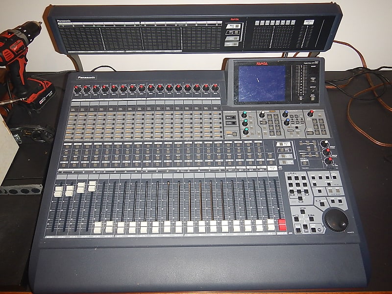 Panasonic RAMSA WR-DA7 32-input Digital Mixing Console, 2 | Reverb