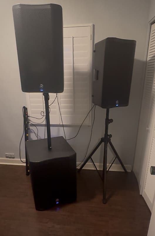 Harbinger VARI V4115 & V2318s 2020 - Professional Powered PA | Reverb