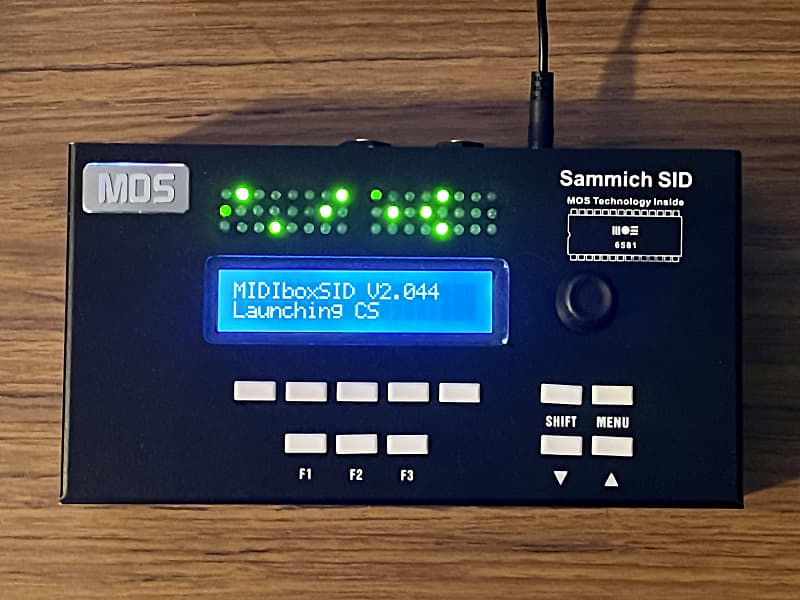 Midibox Sammich SID Commodore 64 synthesizer | Reverb