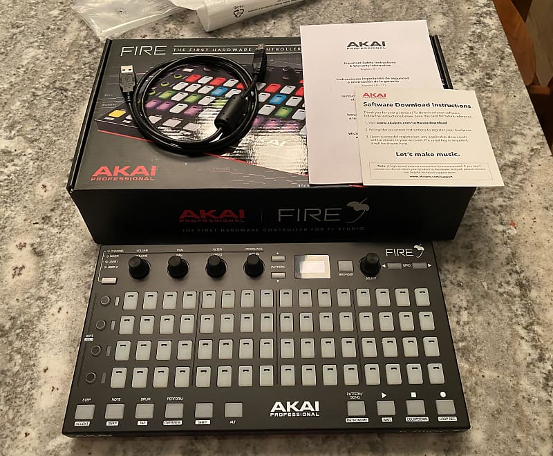 AKAI Fire (Software Bundle) - USB MIDI Controller with FL | Reverb