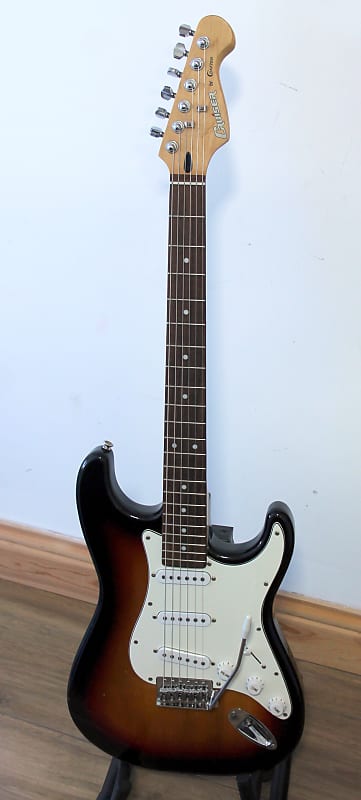 Cruiser by Crafter ST120 Strat style guitar | Reverb