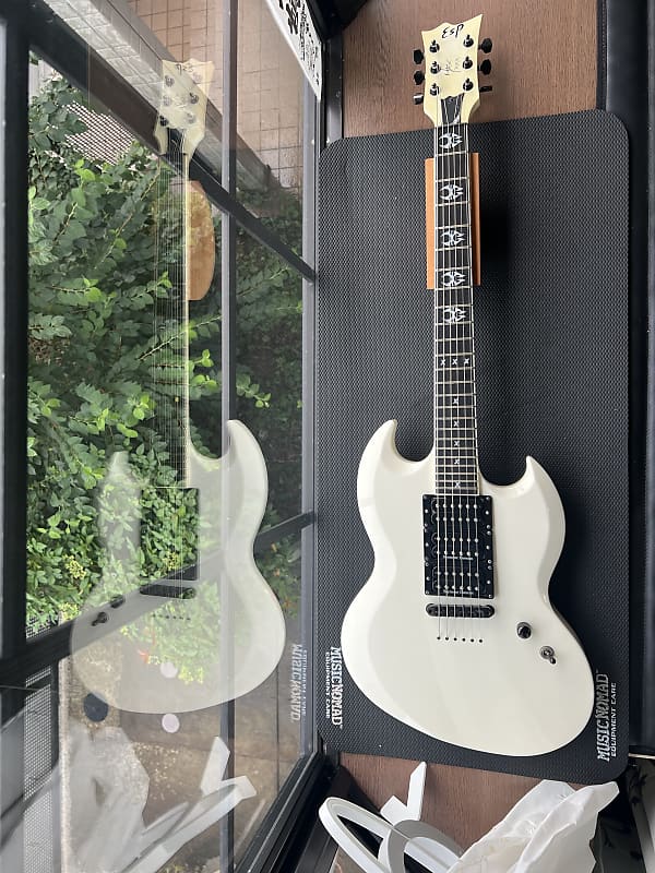 ESP Kiso custom shop MAX CAVALERA signature Viper | Reverb Deutschland