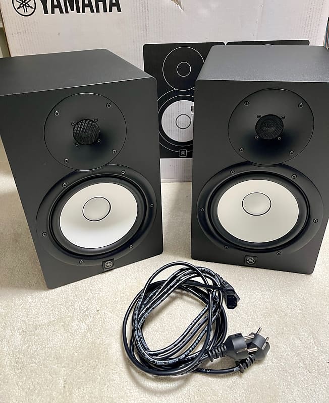 Yamaha HS8 Powered Studio Monitor (Pair) 2015 - Present - | Reverb