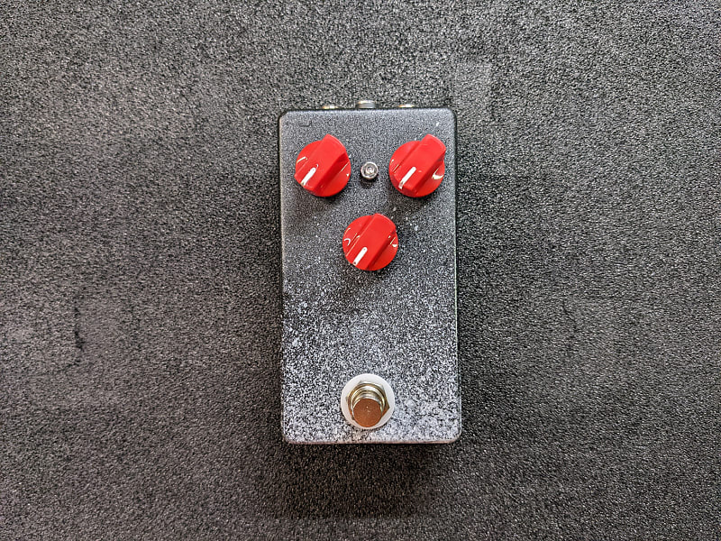 96fx Black Fuzz Black Snow w/ Red Knobs | Reverb