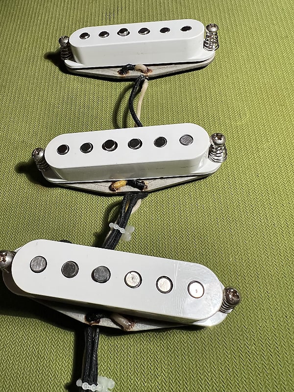 Fender Custom made Pick ups “Abigail Ybarra” 2000 - White | Reverb