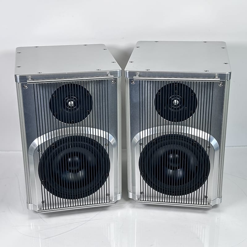 Krell Modulari Duo Limited Edition Surround Speakers | Reverb España