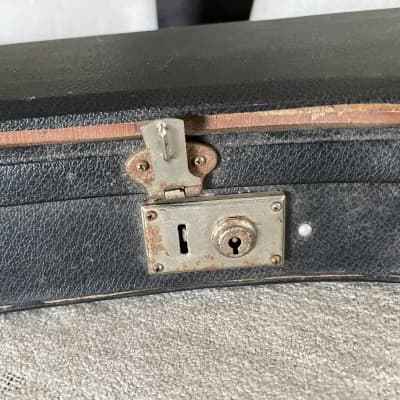 Vintage 1960’s Teisco Offset Guitar Case Black w Green | Reverb UK