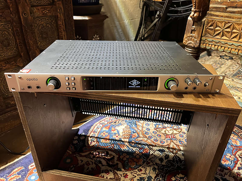 Universal Audio Apollo Duo Silver Firewire | Reverb