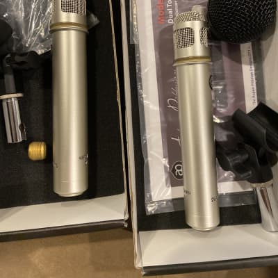 sE Electronics Reflexion Filter X Portable Vocal Booth Bundle | Reverb