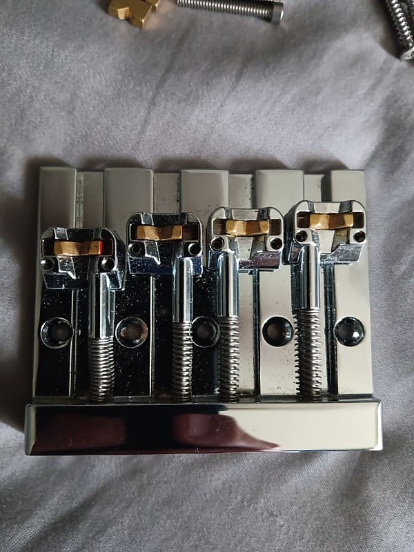 Hipshot 5K400C KickAss 4 string bass bridge Chrome | Reverb