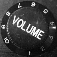 Egmond Bass 9 owned by Shadows bassist Mark Griffiths | Reverb