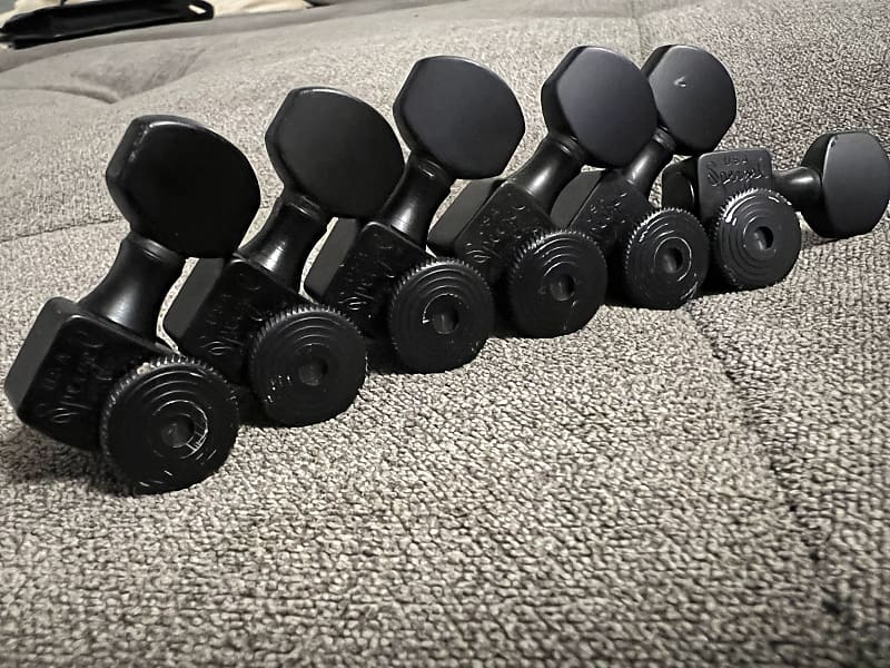 Sperzel Staggered Inline Locking Tuners Machine Heads | Reverb