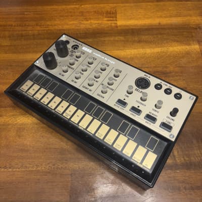 Korg Volca Keys Analog Loop Synthesizer 2013 - Present - | Reverb