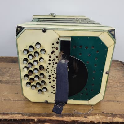 Unknown Button Box Concertina With OHSC | Reverb