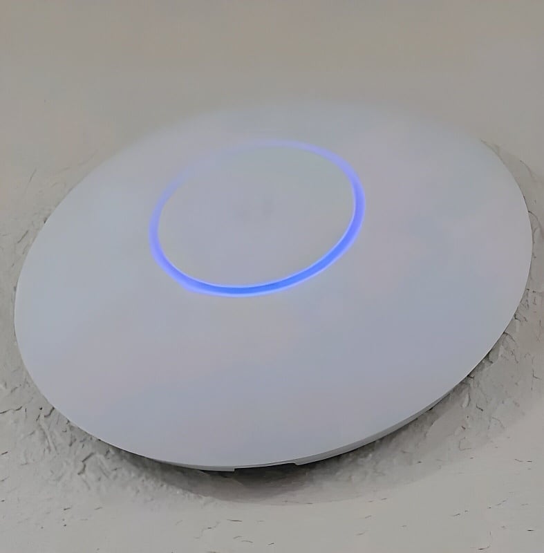 Ubiquiti U6-LR-US WiFi6 Access Point 2021 - White | Reverb