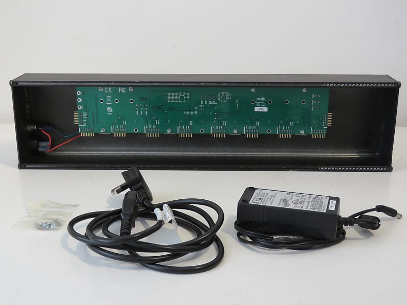 Make Noise Skiff 104HP Powered Eurorack Case with PSU | Reverb