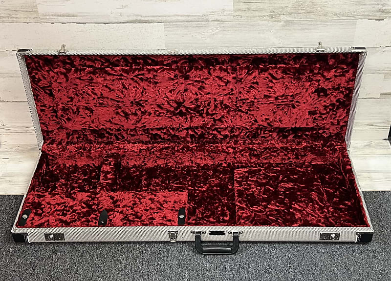 Fender G&G Jazzmaster Hardshell Case - Black/White Tweed | Reverb