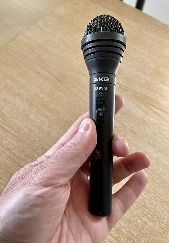 AKG D 95 S | Reverb
