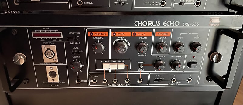Roland SRE-555 Chorus Echo | Reverb
