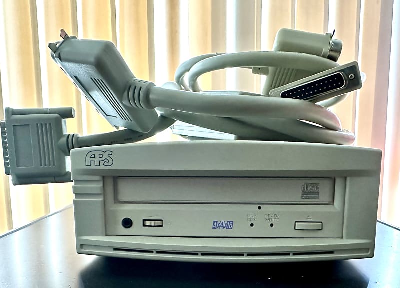 SCSI CD-ROM Yamaha CRW4416 90's - Beige | Reverb