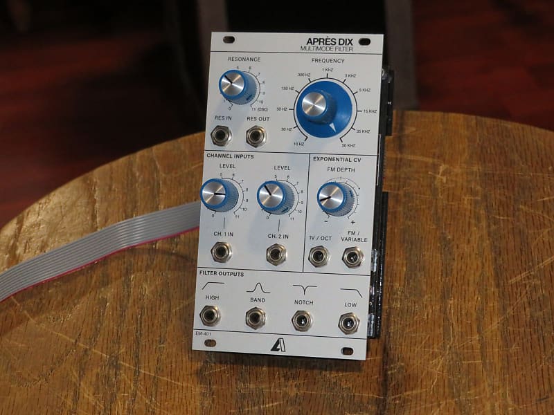 LA Circuits EM-401 Après Dix MultiMode Filter | Reverb