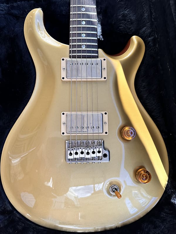 PRS CUSTOM 22 Maple Top Tremolo 1995 Gold Top | Reverb