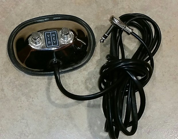 Fender 2 Button Vintage Style Footswitch Vibrato Reverb 1/4" | Reverb