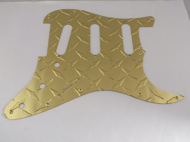Aluminium Gold Diamond Plate Stratocaster Scratch Plate 11 | Reverb