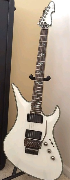 (RARE!!!)Schecter Avenger 2009 White | Reverb