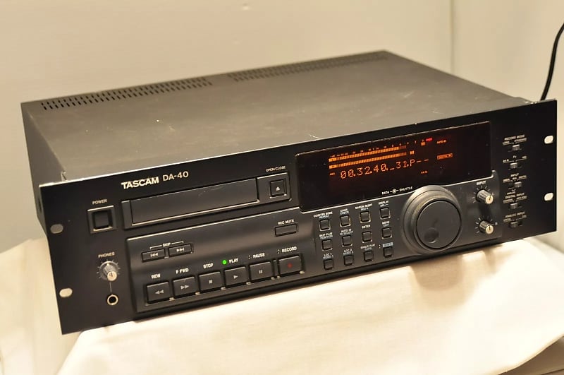 Tascam DA-40 Digital Audio Tape ( DAT) Player/Recorder | Reverb