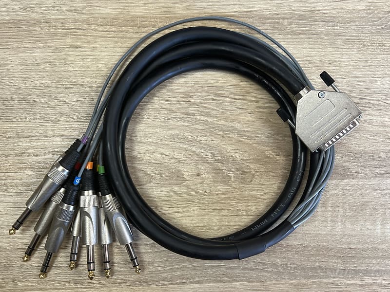 MTI Dsub 25 studio cable 8x jack TRS 2.1mts | Reverb Canada