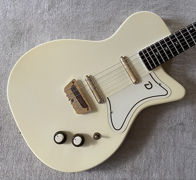 2011 Danelectro 56 U2 Single Cutaway Full Bell Headstock Gold | Reverb