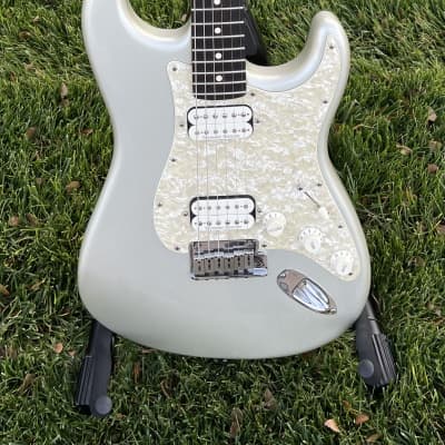 Fender USA Showmaster Silver FR 2003' | Reverb
